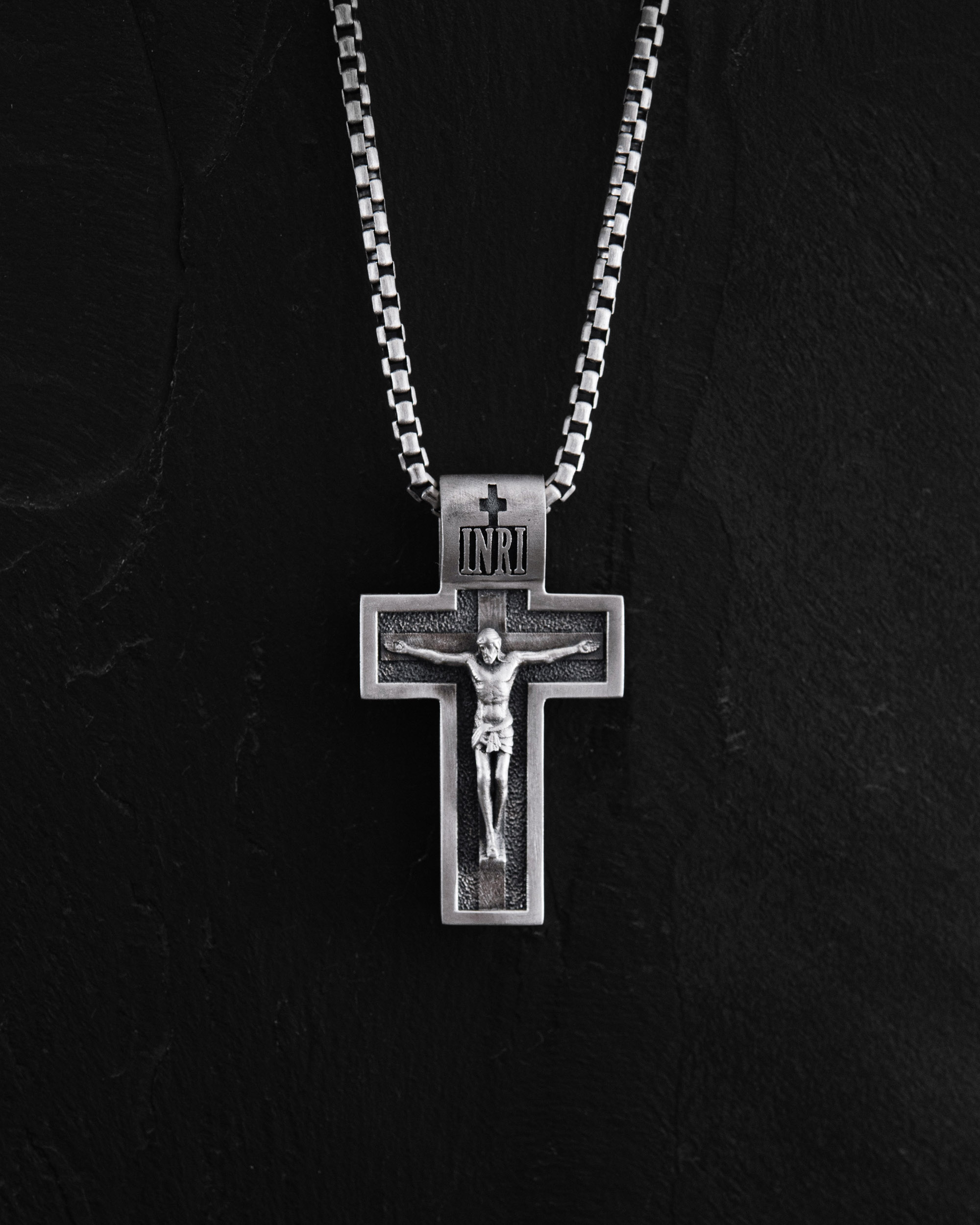 Srebrny krzyż THE CRUCIFIXION OF JESUS CHRIST. PROTECTION. Cena 470 PLN ...